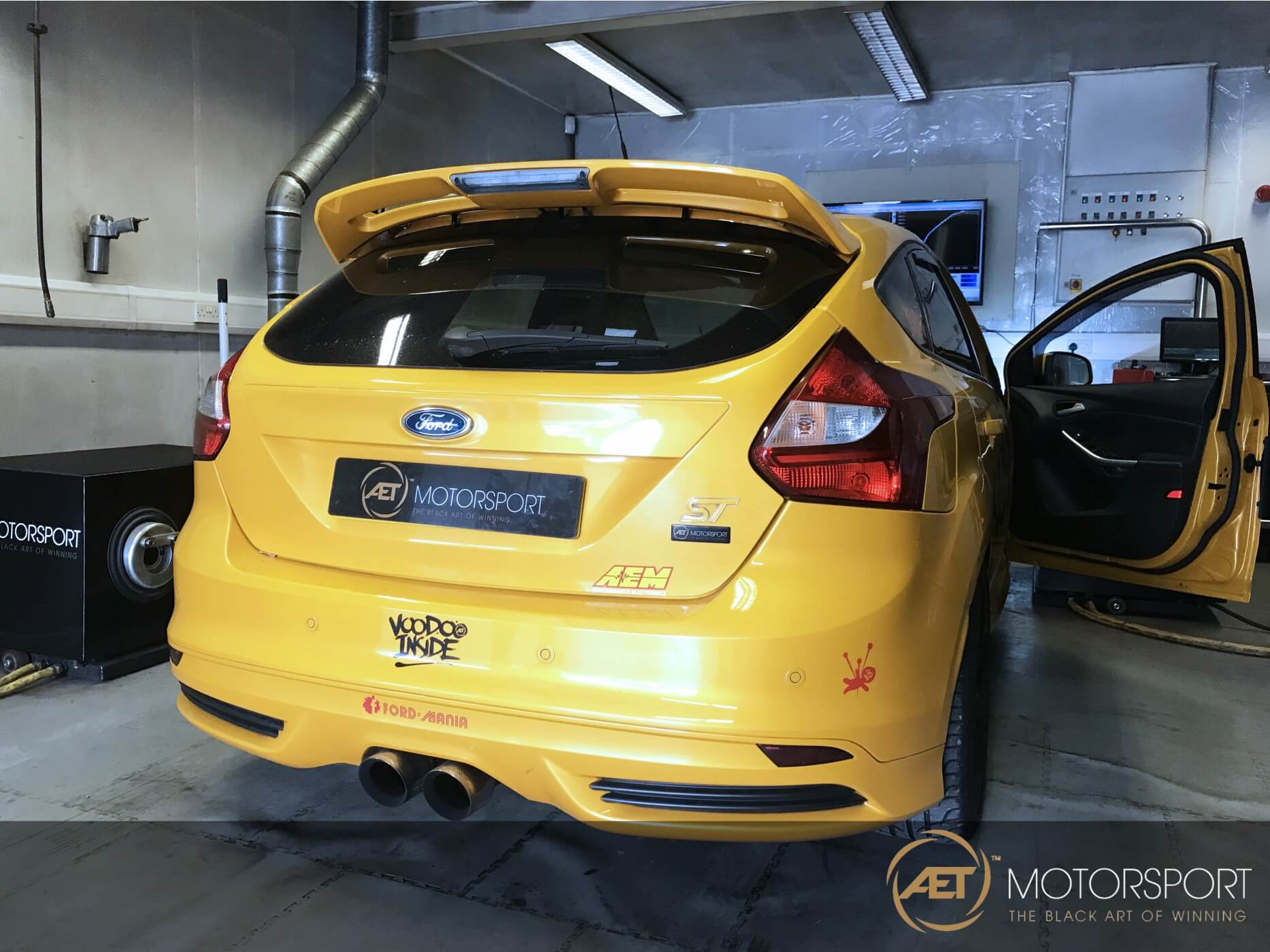 David's Ford Focus ST 250 Hybrid | Elite Customer Projects | VUDU ...