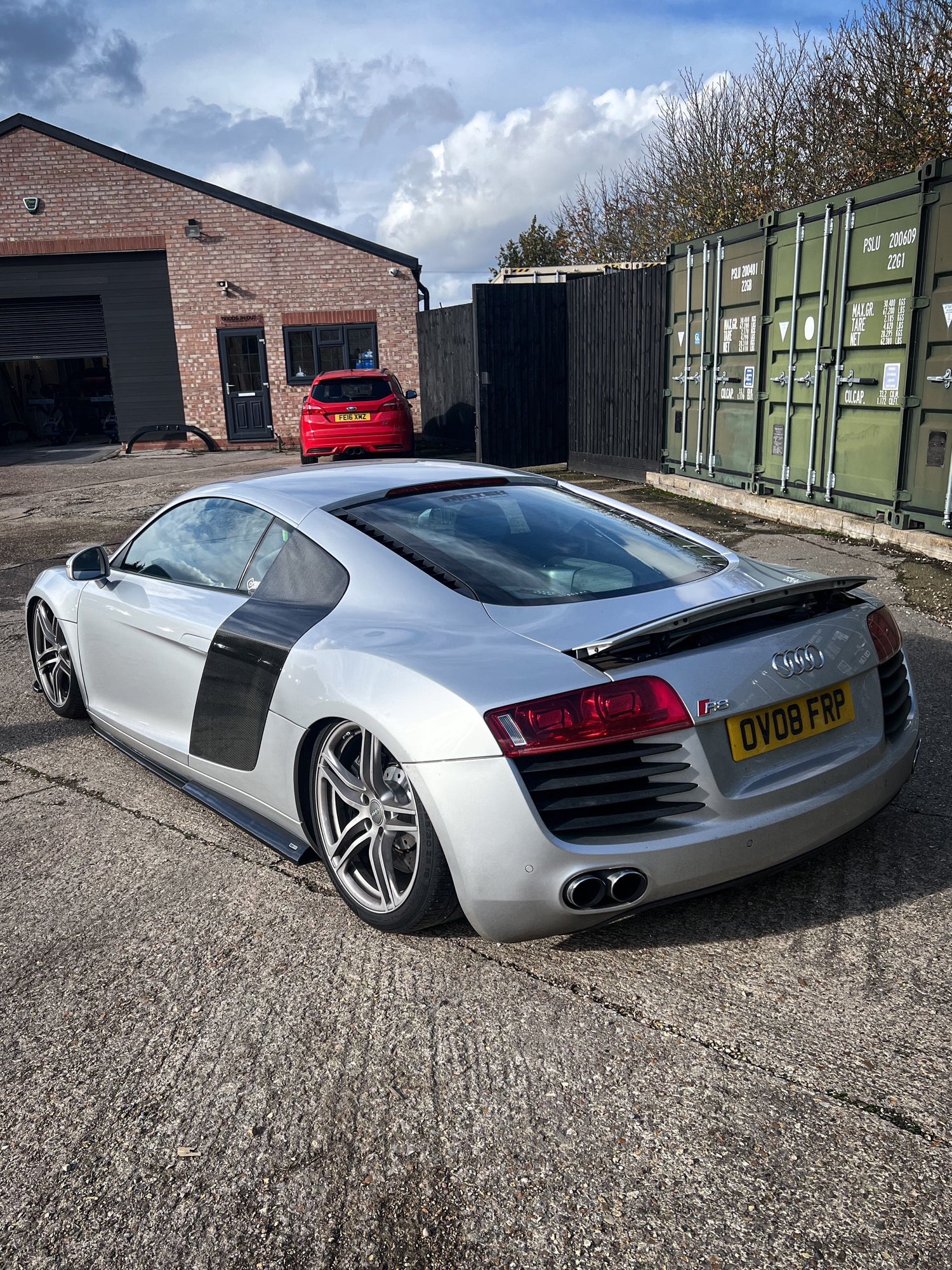 Dark Ghost - Audi R8 Gen 1 Side Skirt Splitters - TRC Performance Styl ...